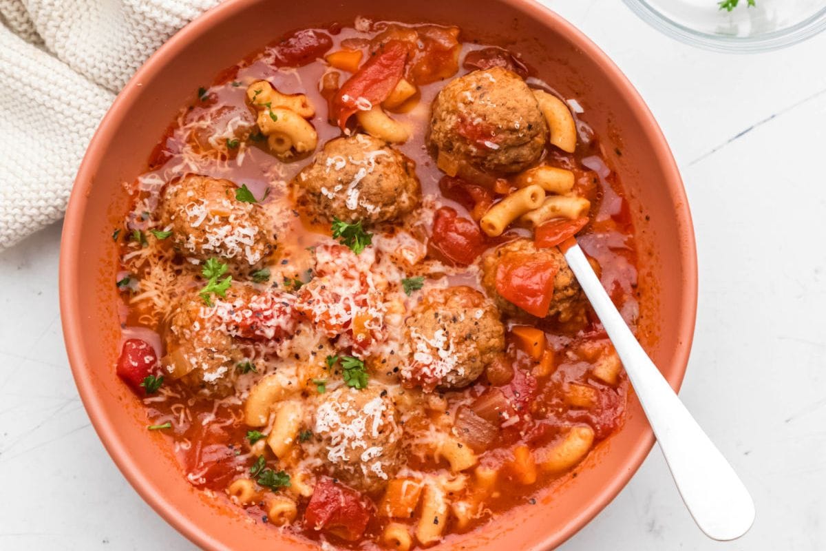 25 Cheap Soup Recipes That Don't Skimp Out On Flavor - Food Plus Words