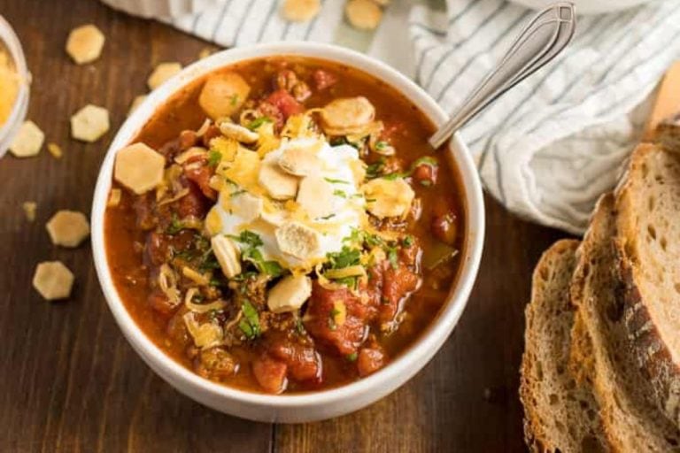 25 Crock Pot Chili Recipes That Will Have Everyone Coming Back for ...