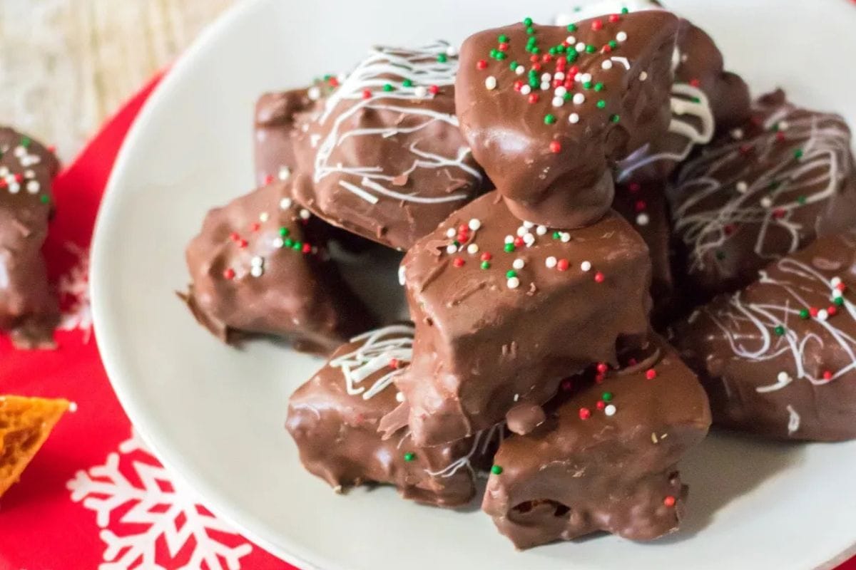 25 Gift Worthy Holiday Candy Recipes To Make This Year - Food Plus Words