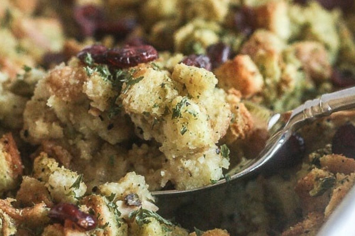 17 Turkey Stuffing Recipes So Simple, You’ll Have No Thanksgiving Stress
