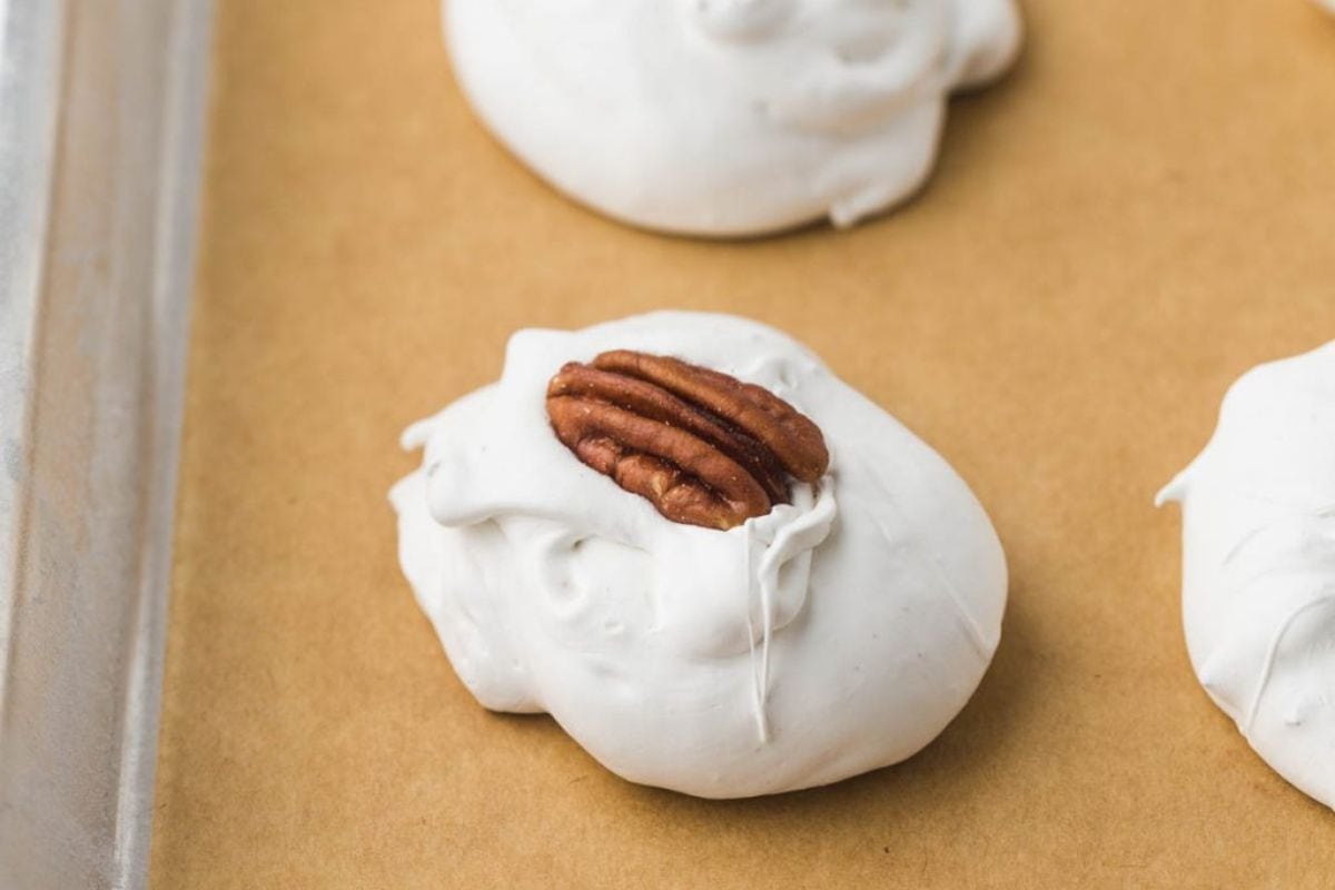 25 Homemade Christmas Candy Recipes That Are Sure To Sweeten Your ...