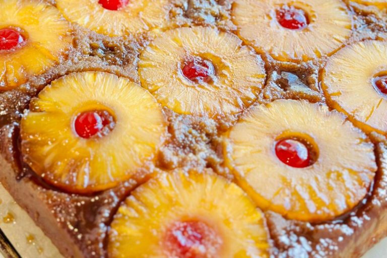 25 Thanksgiving Cakes That Will Rival Any Pie - Food Plus Words