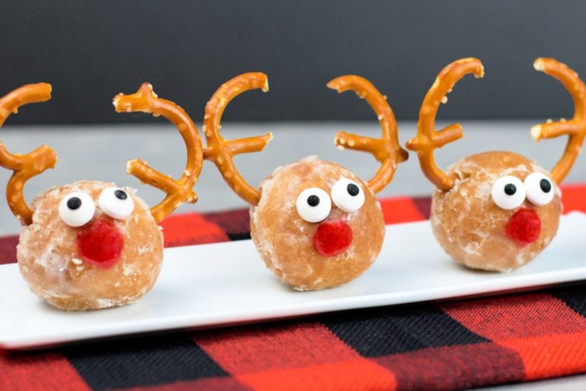 25 Easy Christmas Treats So Tempting, Even Your Diet Will Take a Holiday