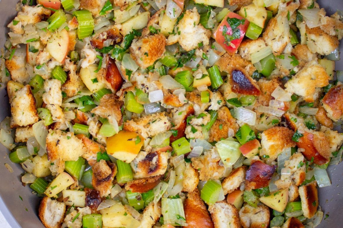 25 Turkey Dressing Recipes So Delicious, You’ll Forget About the Main ...