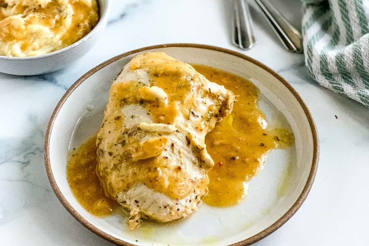 25 Thanksgiving Food Ideas That Will Get Everyone Talking - Food Plus Words