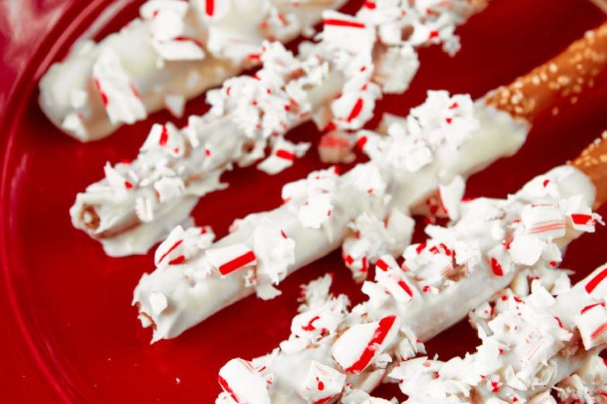 25 Easy Christmas Treats So Tempting, Even Your Diet Will Take a Holiday