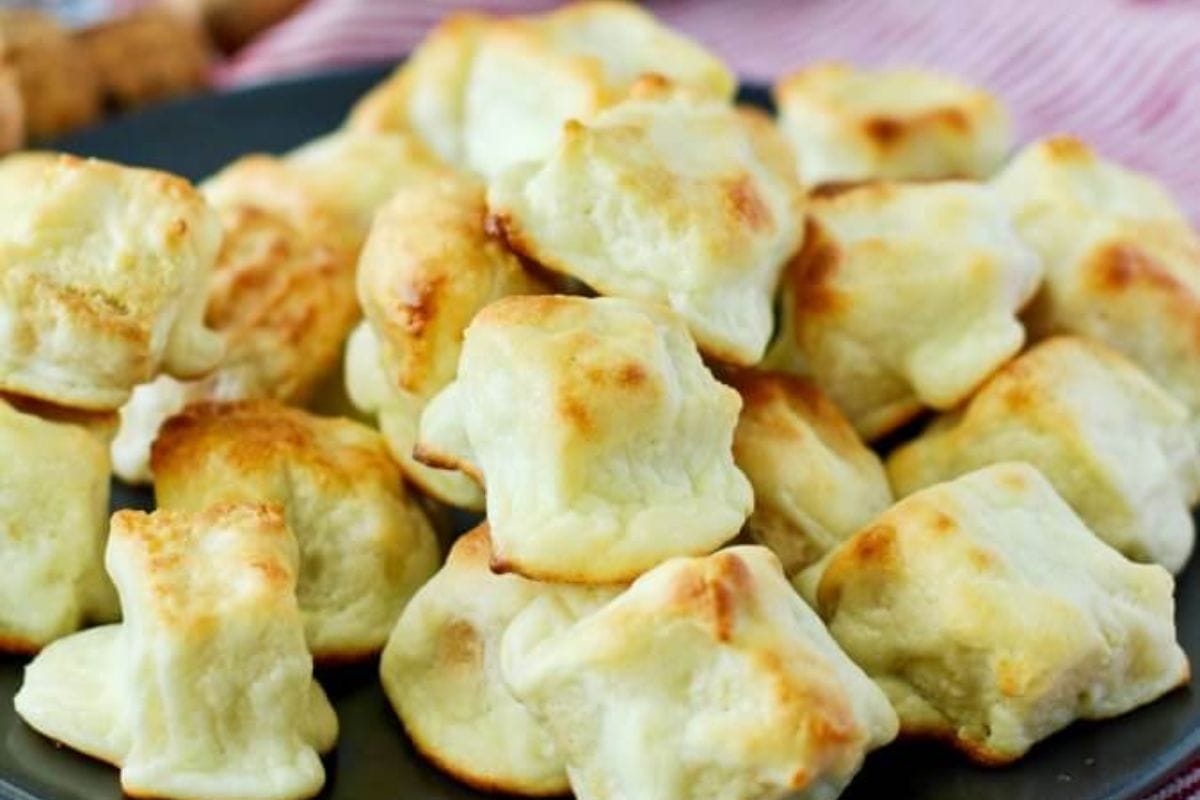25 Simple Finger Foods That'll Impress At Any Gathering - Food Plus Words