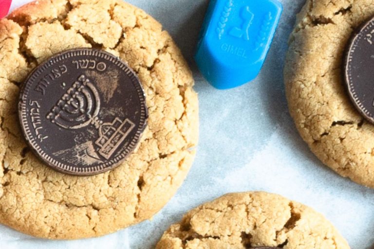 25 Hanukkah Recipes So Tasty, They’ll Make Traditions Feel Brand New ...