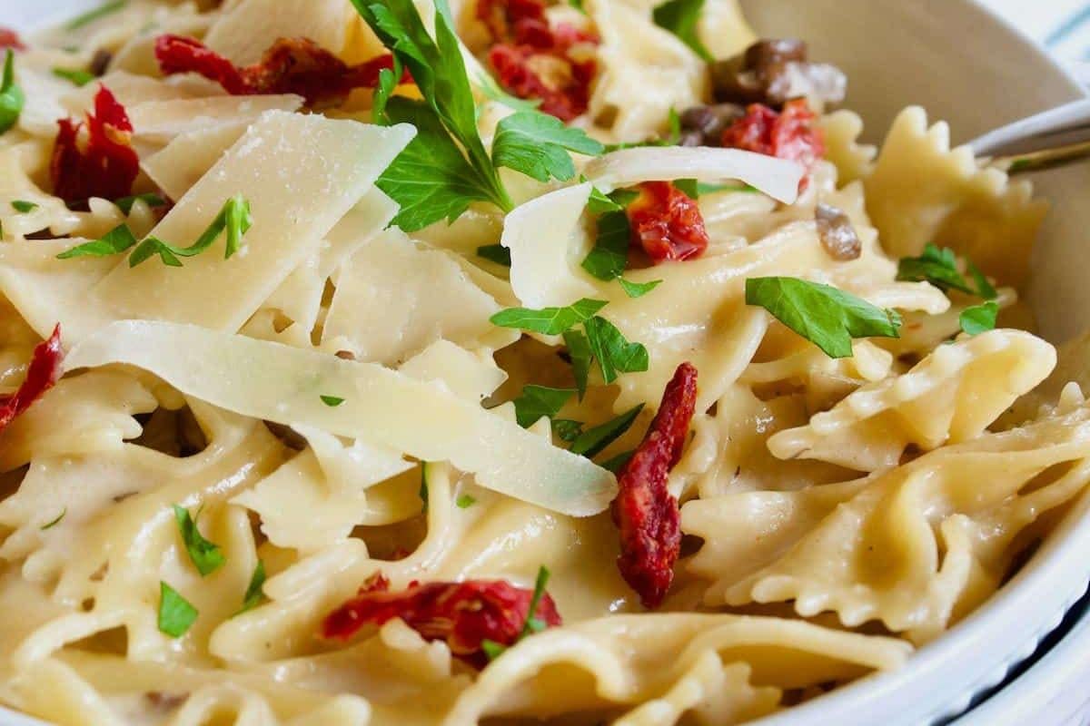 25 Weeknight Spring Meal Ideas That Are Fresh and Flavorful - Food Plus ...