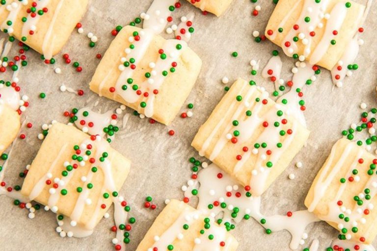 25 Magical Holiday Desserts You'll Want To Make All Season Long - Food ...
