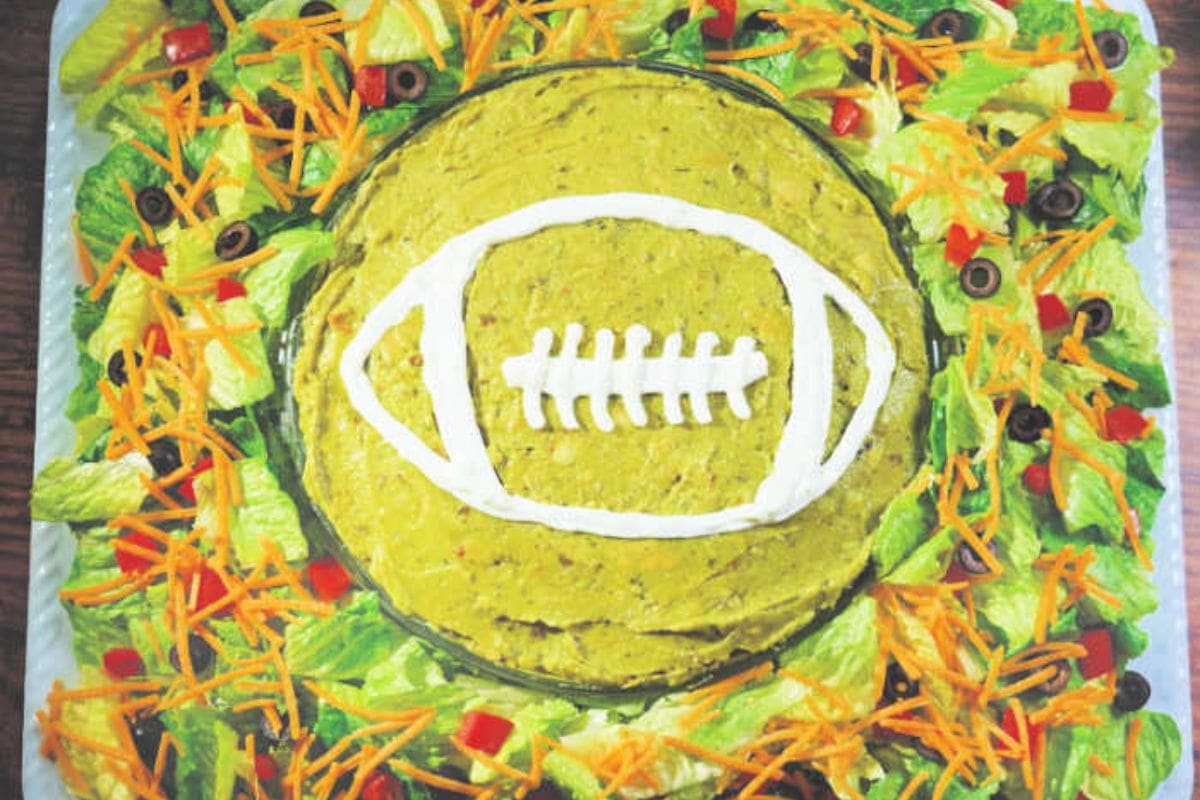 25 Easy Game Day Food Recipes That Everyone Will Huddle Around - Food ...