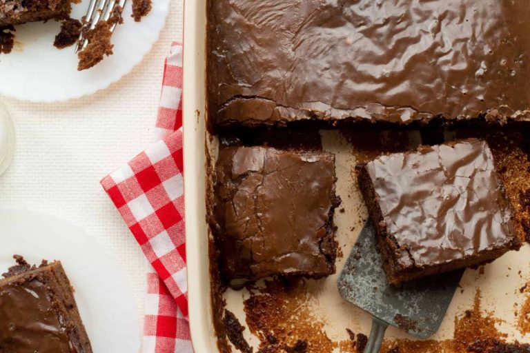 25 Easy Tailgate Desserts That'll Make Every Game Day Sweeter - Food ...