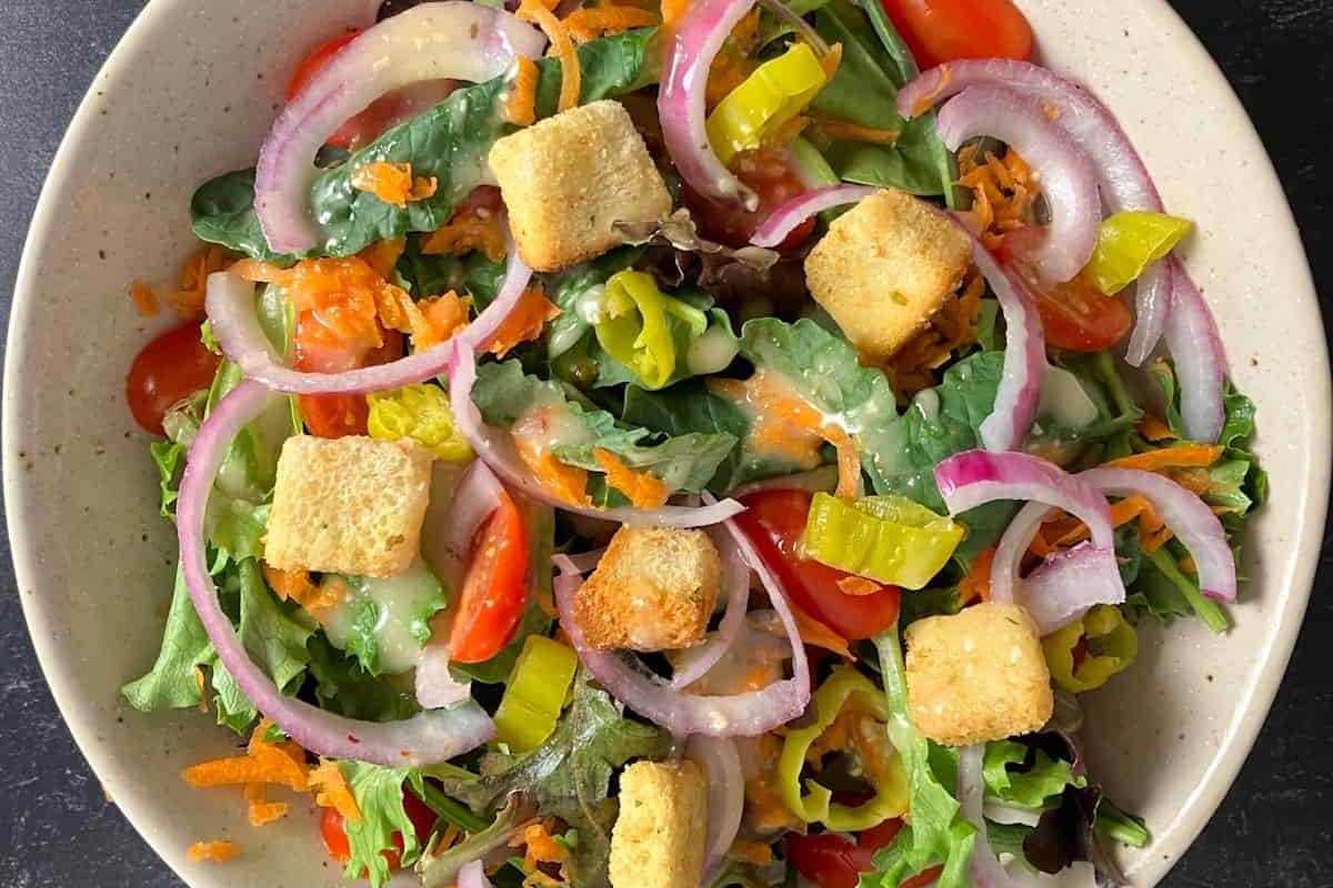 25 Soup Side Dishes That'll Help Make A Complete Meal - Food Plus Words