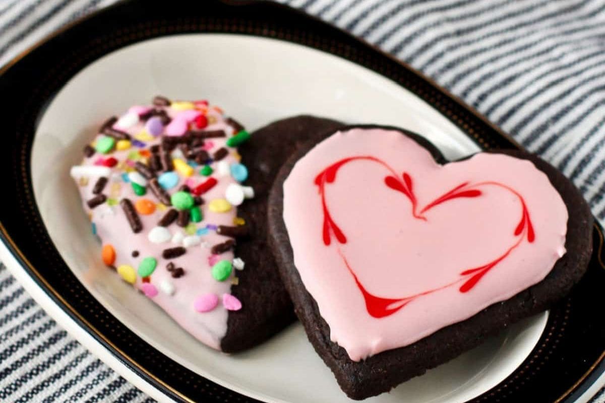 20 Valentines Sugar Cookies That Are a Total Love Match - Food Plus Words