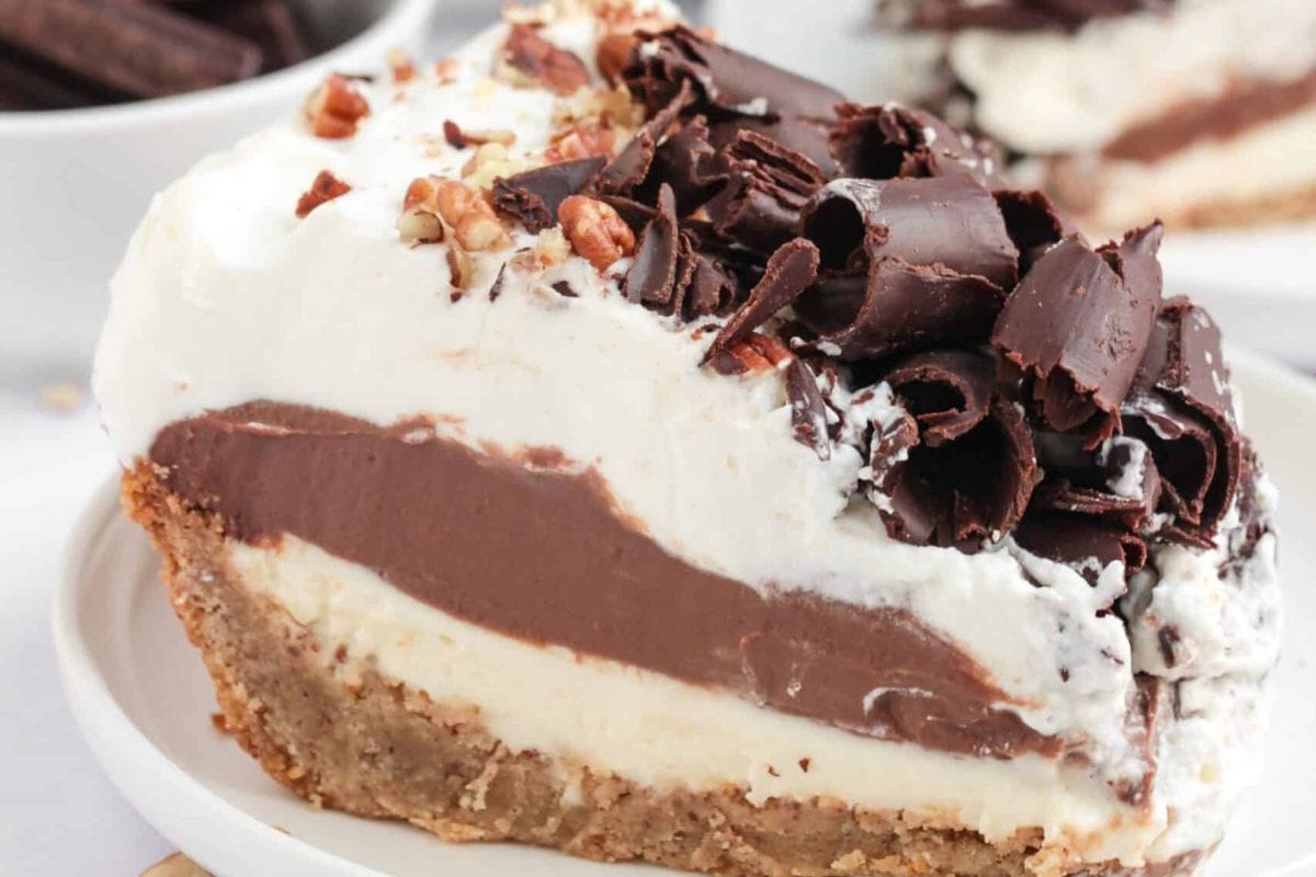 25 Soul Food Desserts That Taste Like a Hug from Home - Food Plus Words