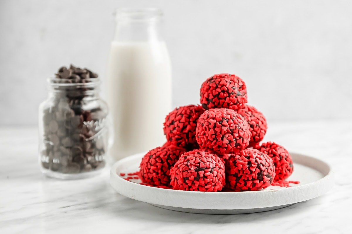 25 Date Night Desserts to Sweeten Every Moment Together - Food Plus Words