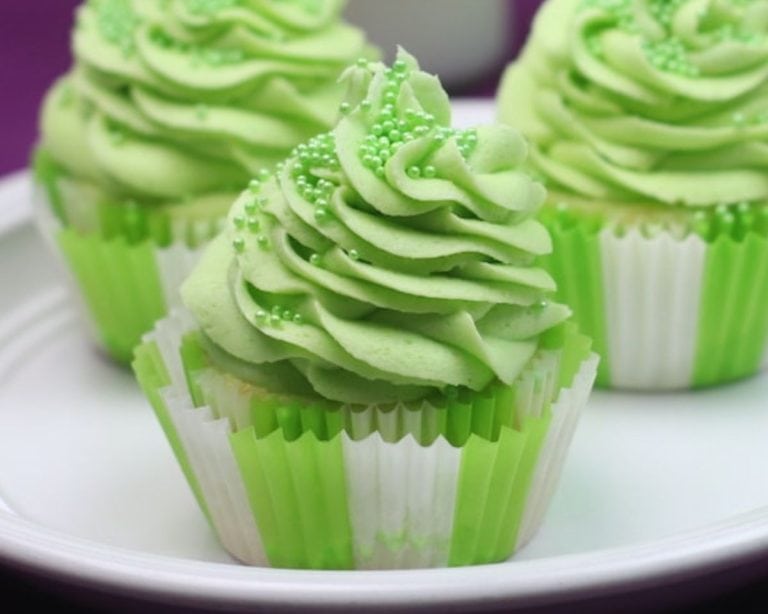 25 Easy March Desserts You’ll Want to Make ASAP - Food Plus Words