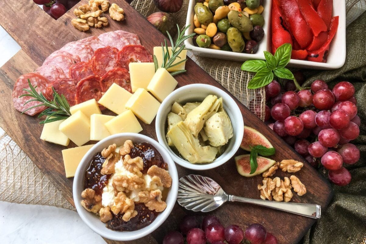 25 Platter Ideas That’ll Instantly Upgrade Any Party or Date Night ...