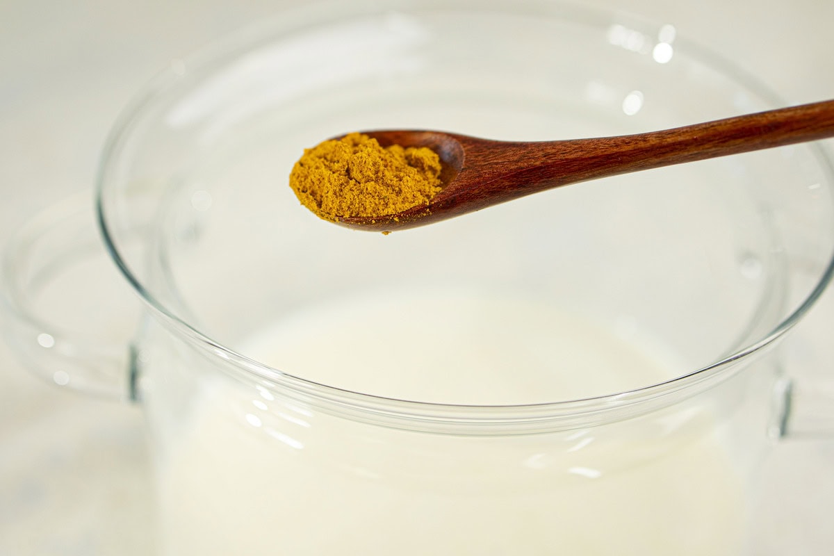 Golden Milk Latte (Turmeric Golden Milk)