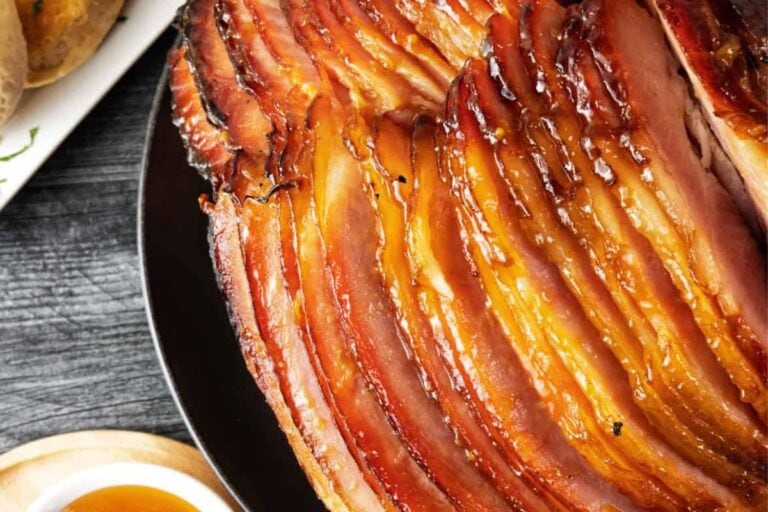 25 Friendsmas Food Ideas Your Friends Will Gobble Up Faster Than Cookies