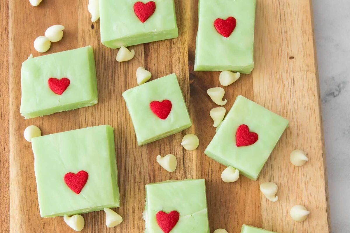 25 Grinch Movie Night Food Ideas That Bring Whoville to Your Kitchen ...