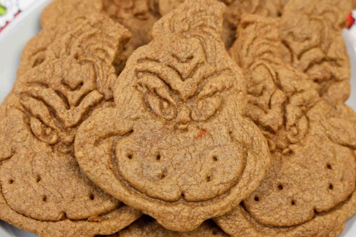 25 Grinch Movie Night Food Ideas That Bring Whoville to Your Kitchen ...