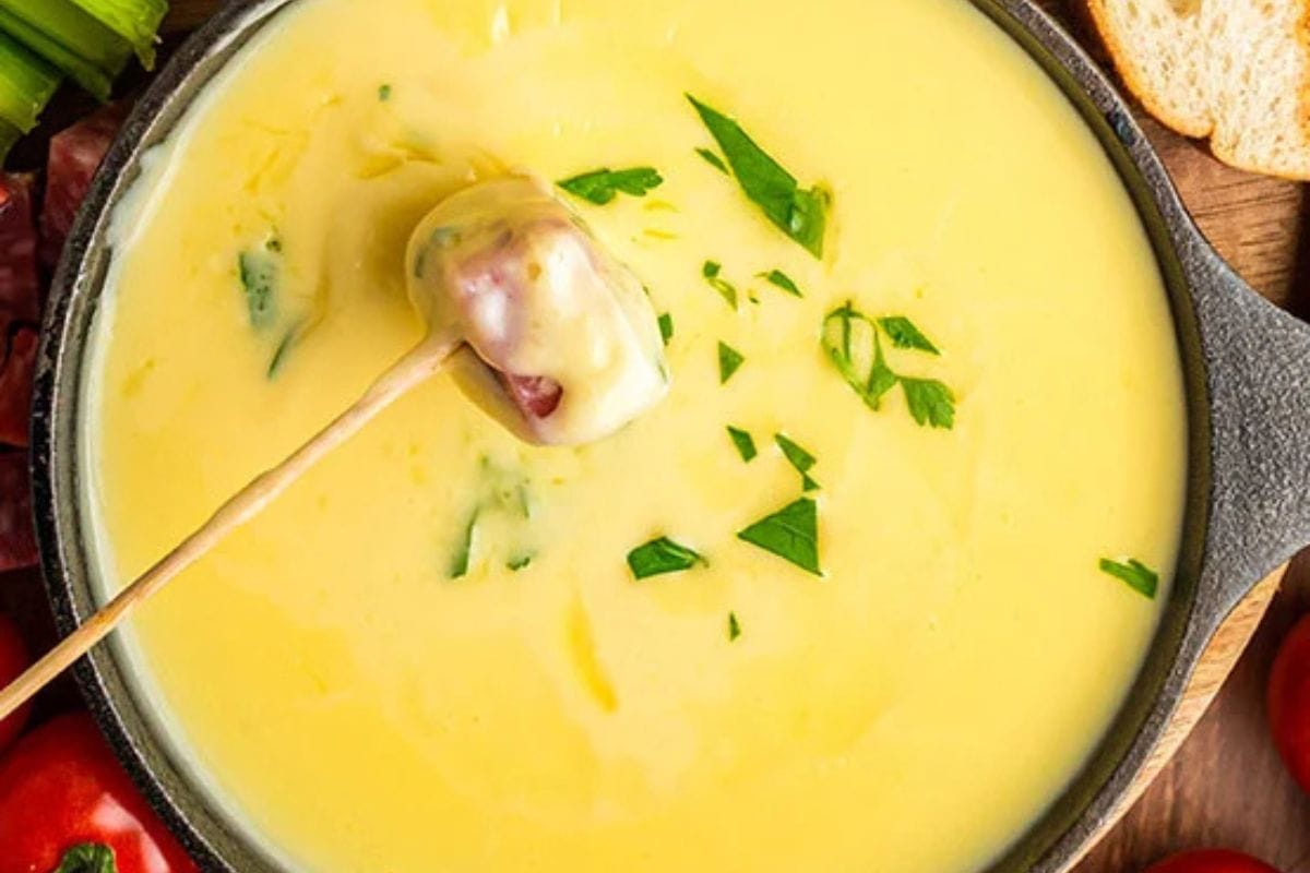 15 Fondue Recipes That Are Pure Melted Magic - Food Plus Words