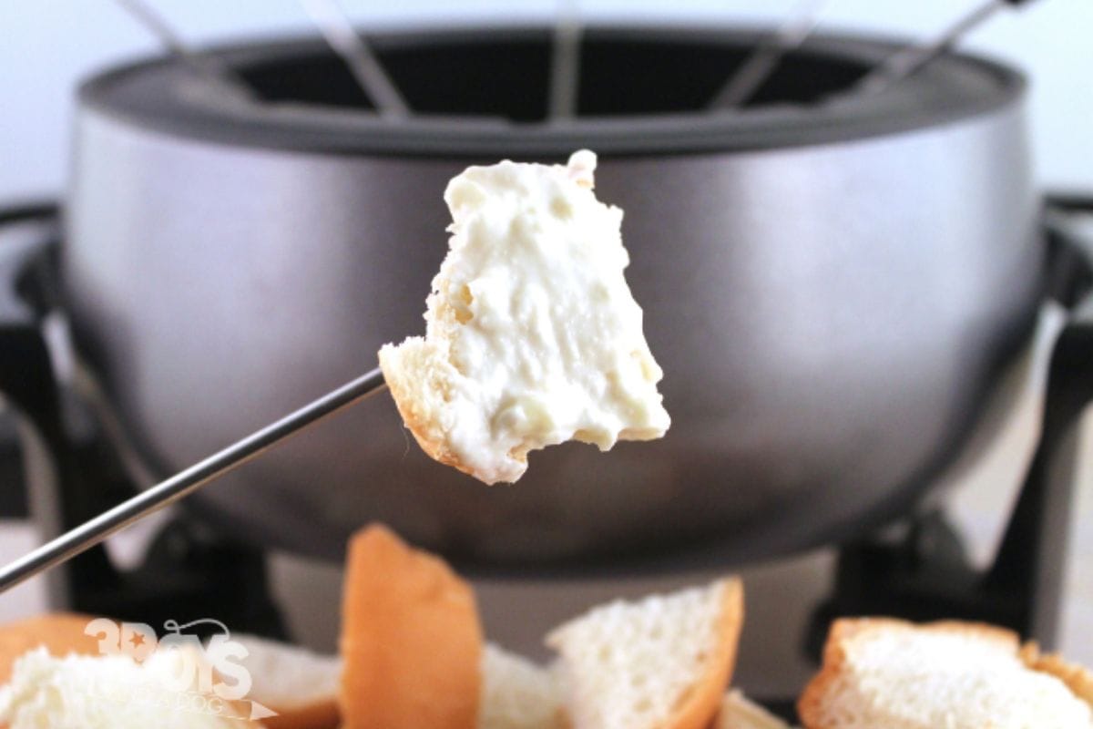 15 Fondue Recipes That Are Pure Melted Magic - Food Plus Words
